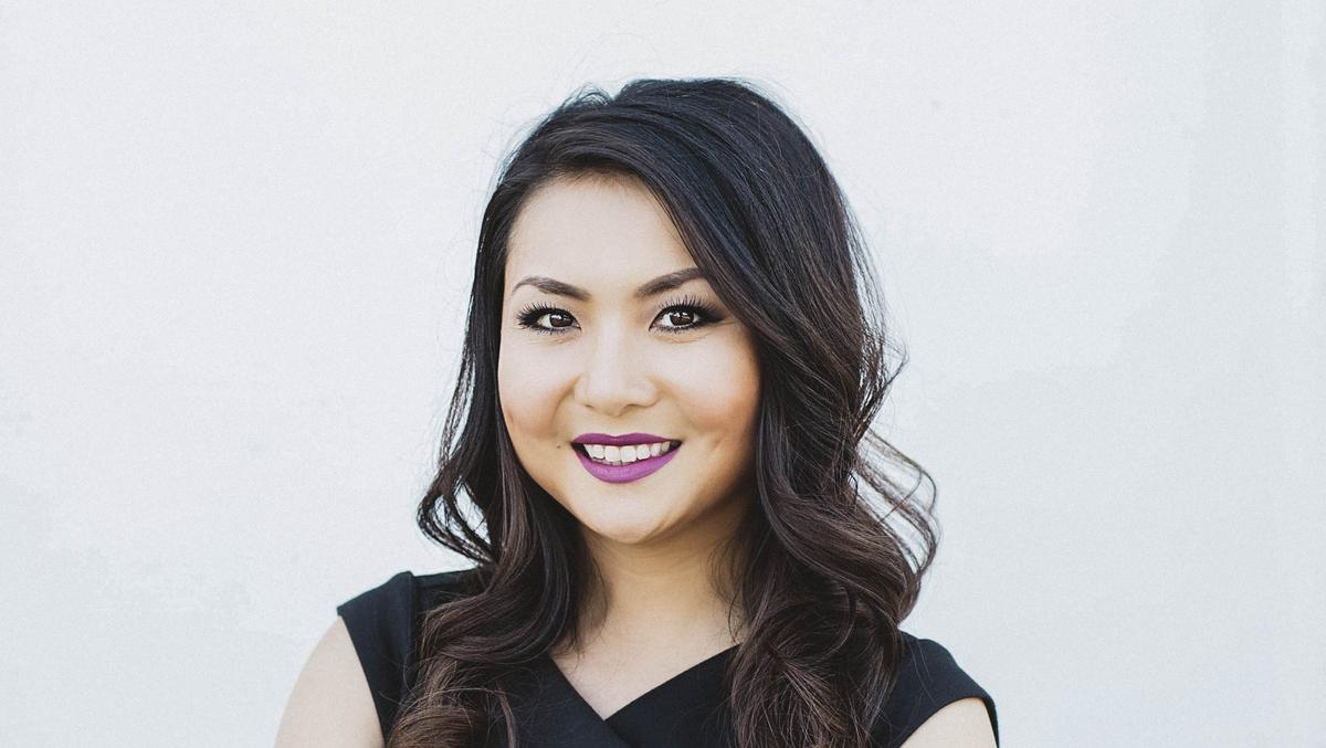 Lisa Hu launches handbag line in St. Louis - St. Louis Business Journal
