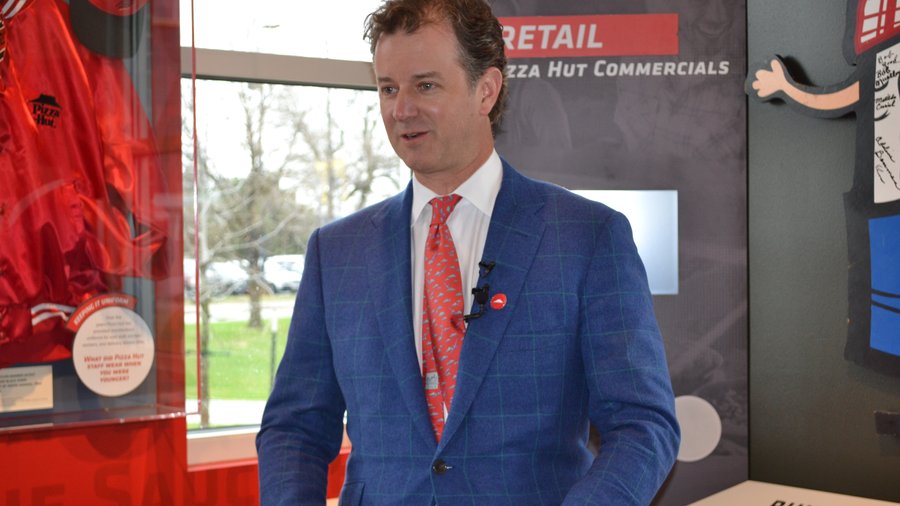 Pizza Hut co-founder Frank Carney has died at the age of 82 - Wichita ...