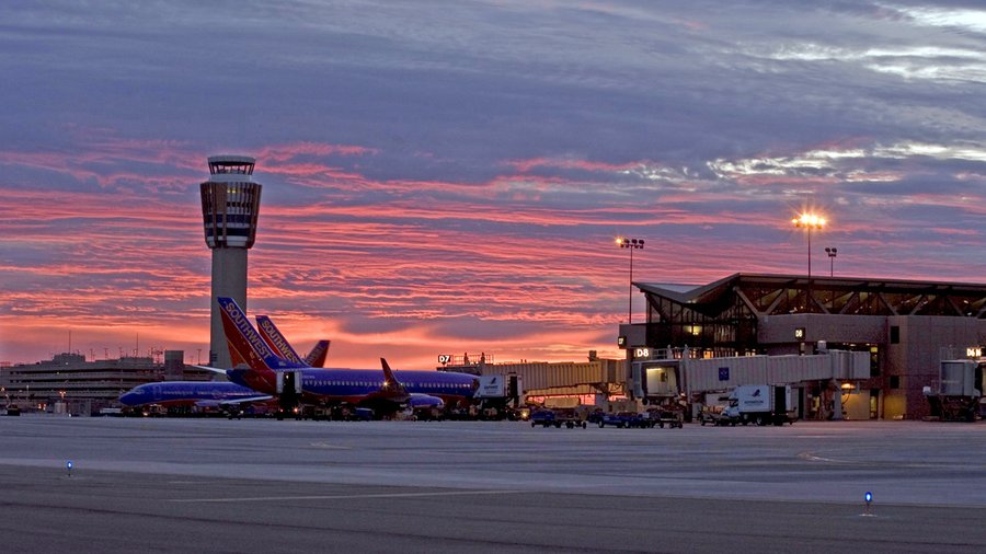 Sky Harbor has its busiest month ever in March - Phoenix Business Journal