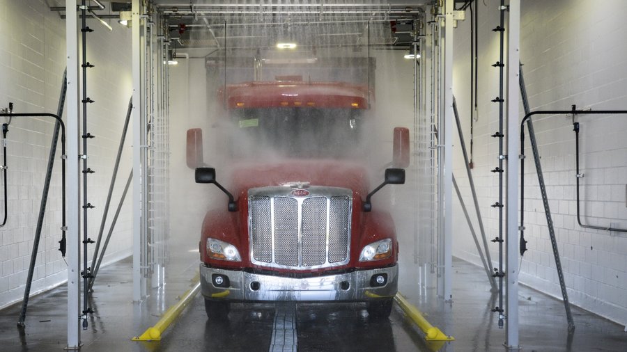 Peterbilt makes more than 150 trucks a day in its Denton plant, take a ...