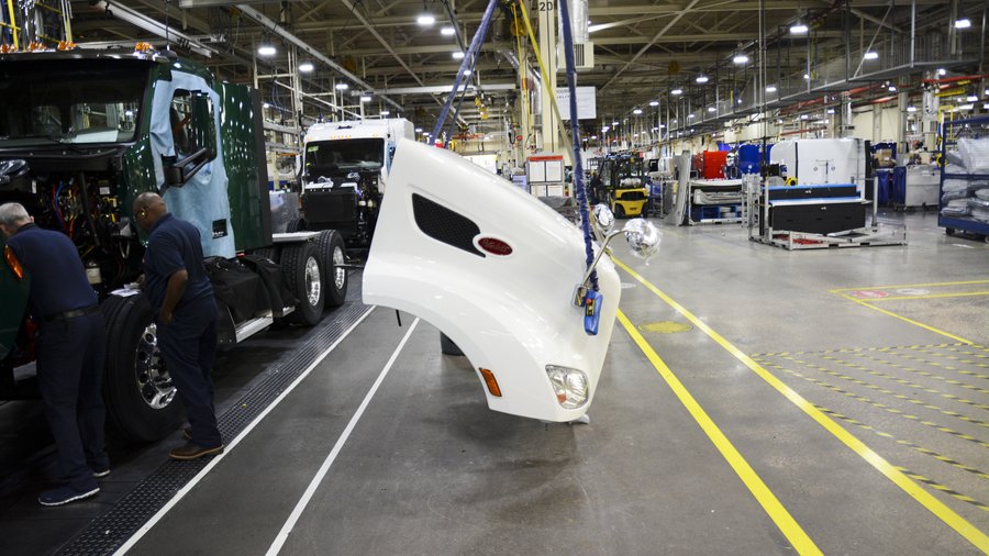 Peterbilt makes more than 150 trucks a day in its Denton plant, take a ...