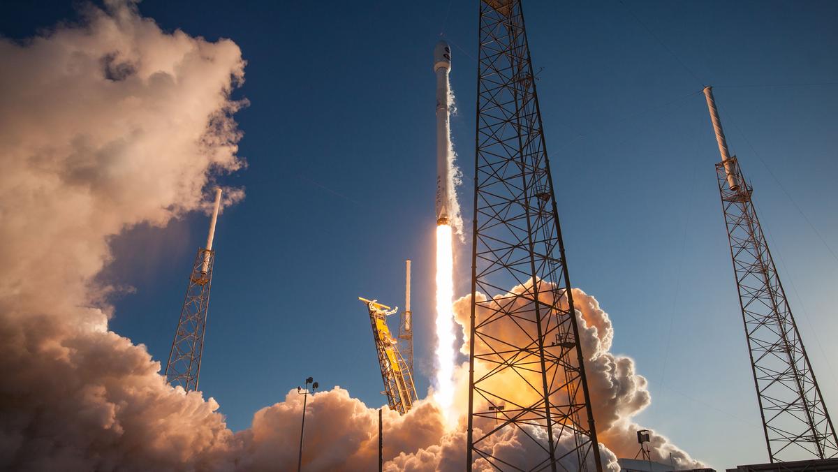 SpaceX to launch its most powerful Falcon 9 rocket yet — watch it here ...