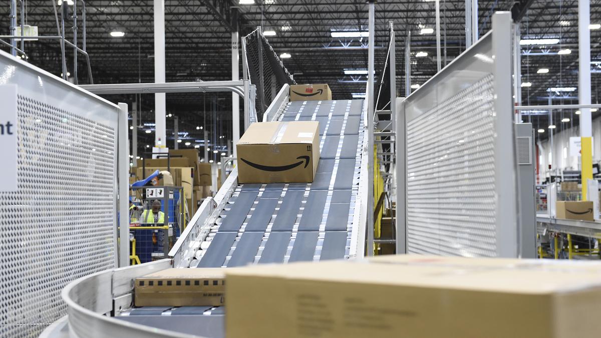 Inside Amazon's new fulfillment center in Aurora (PHOTOS) - Denver ...