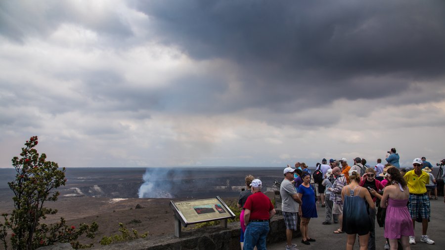 Hawaii Volcanoes National Park reopens following two-day closure ...