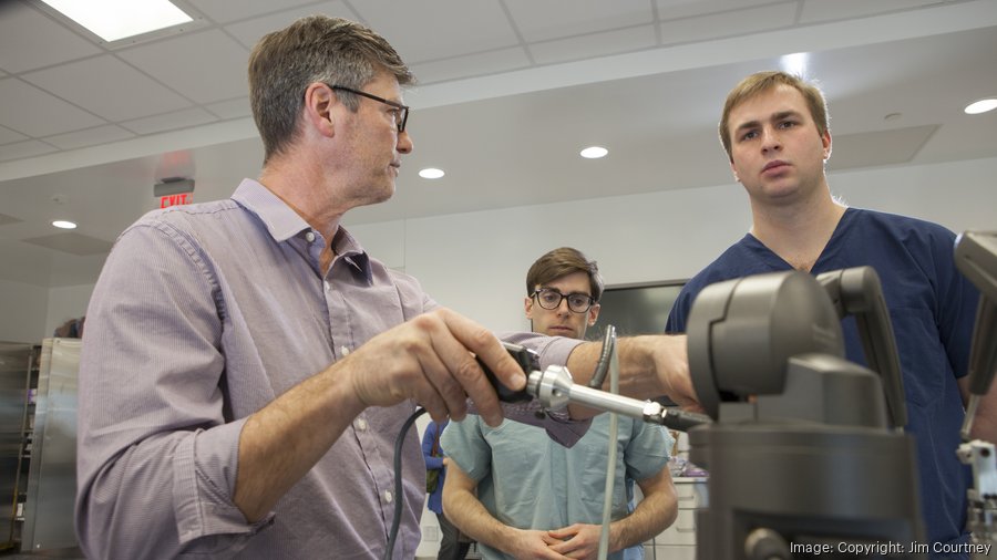 UB medical school program takes unique approach to anatomy - Buffalo ...