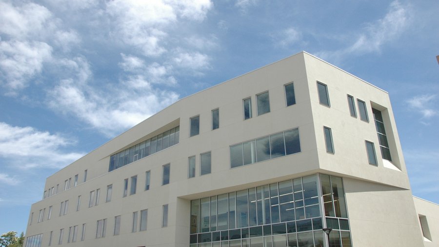 University of New Mexico's Anderson School of Management opens McKinnon ...