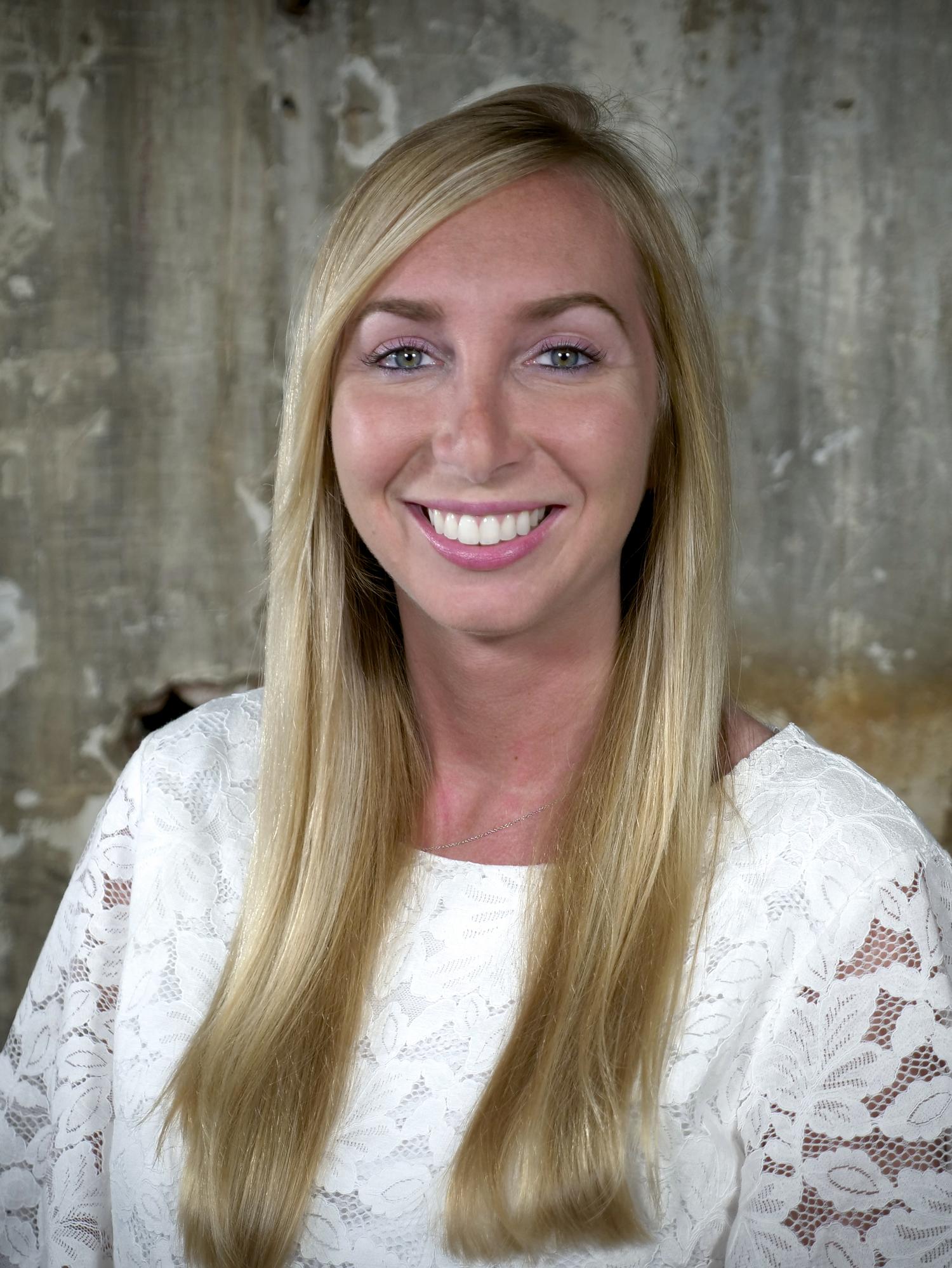 Danielle Mackenzie's Instagram, Twitter & Facebook on IDCrawl