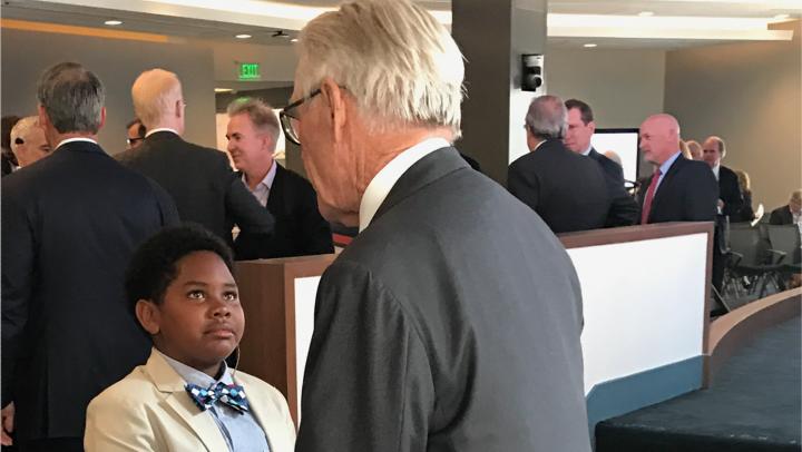 Mark Calvey reflects on Schwab's importance - San Francisco Business Times