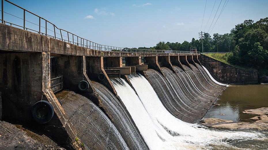 Charlotte-based Duke Energy selling five small hydropower projects in ...