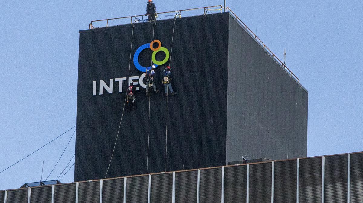 Monroe building has new tenant signage in downtown Phoenix - Phoenix ...