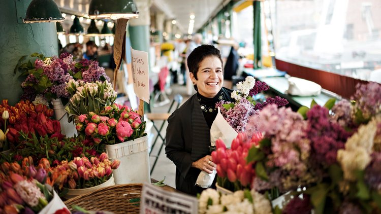 Pike Place Market director Mary Bacarella retires - Puget Sound ...
