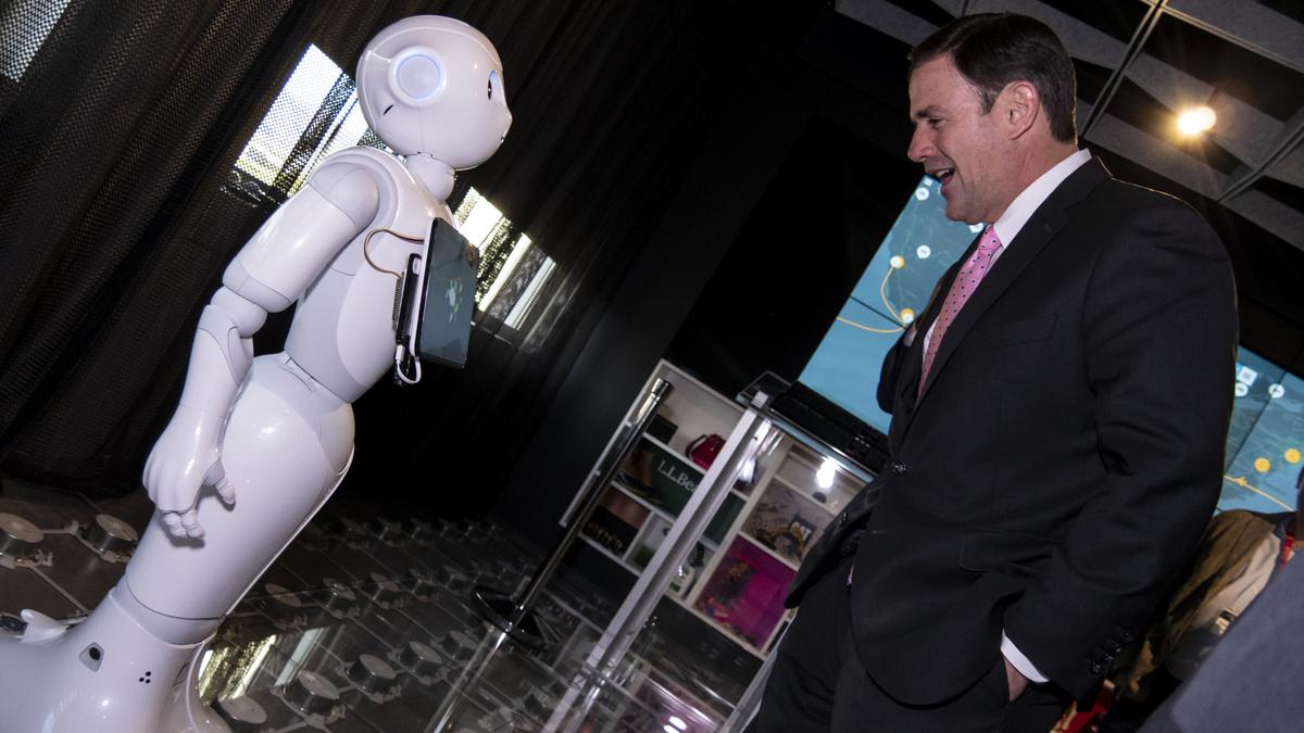 JDA Software opens tech experience center in Scottsdale, hiring 100 ...