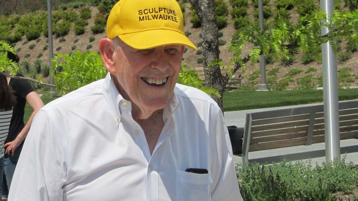 8 over 80: Steve Marcus active in community efforts, downtown ...