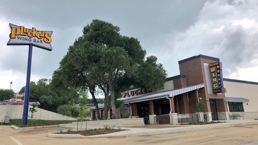 Pluckers Wing Bar orders up more South Texas expansion - Austin ...