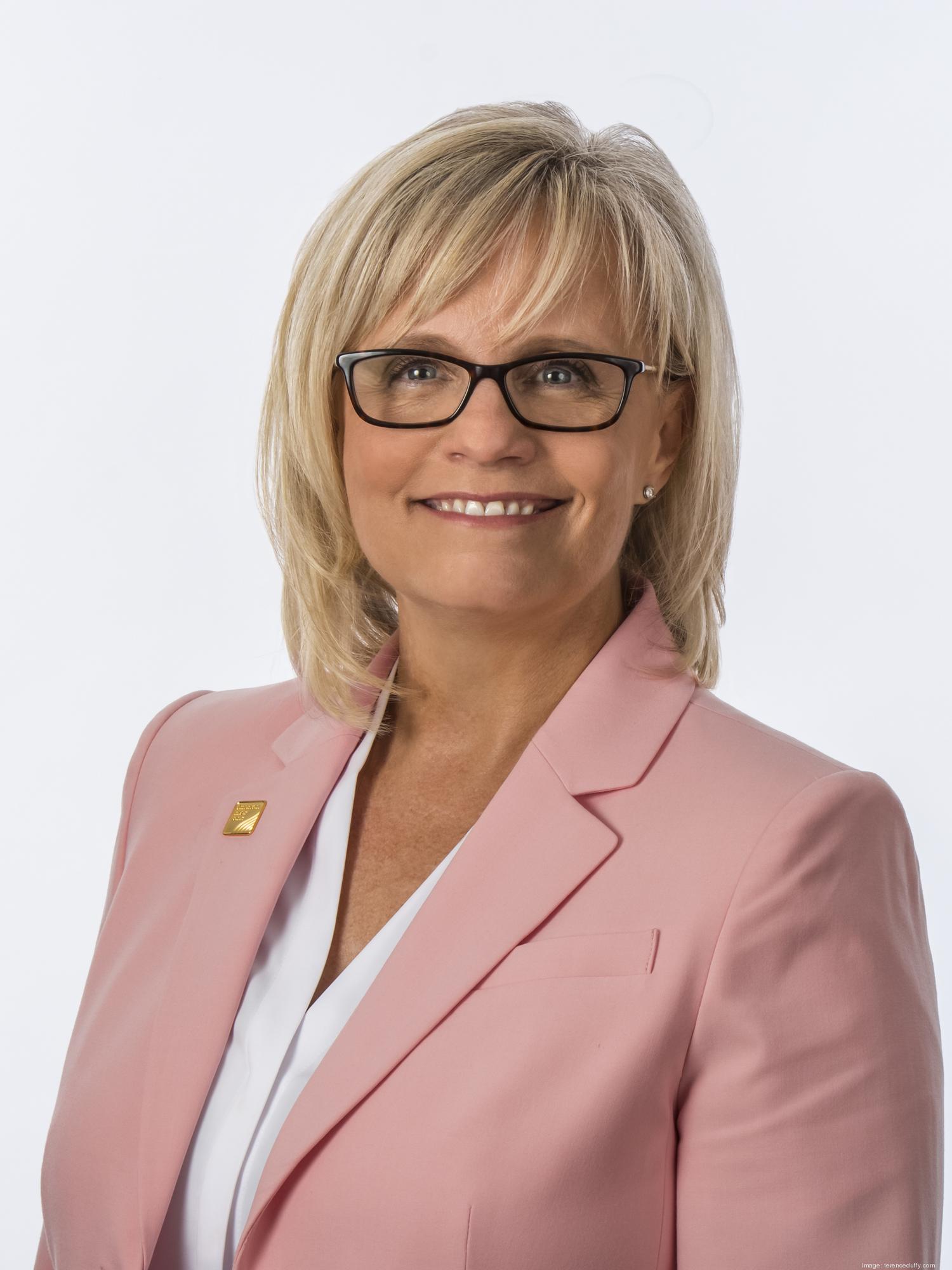 Lisa Cisneros's Instagram, Twitter & Facebook on IDCrawl