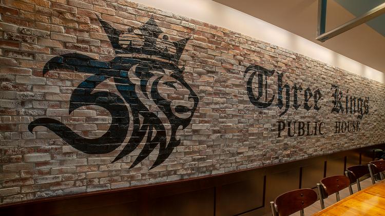 Three Kings opens inside Lambert Airport - St. Louis Business Journal