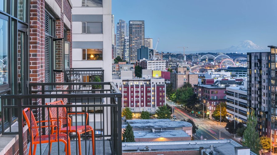 How Seattle homeowners earn extra income by renting to travelers during ...