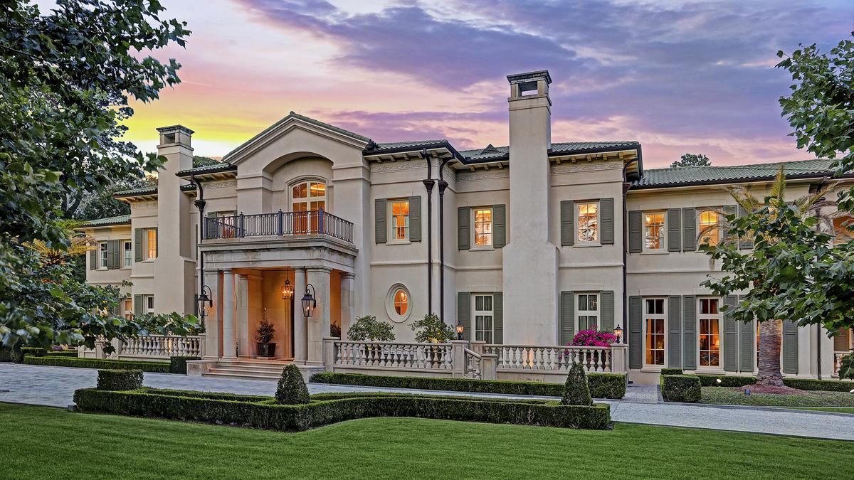 Johnny Carrabba of Carrabba’s Italian Grill lists Memorial-area home ...