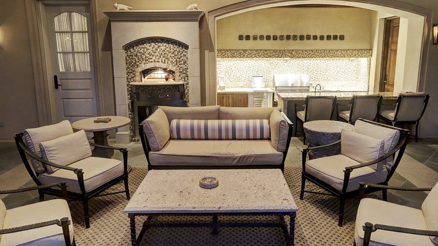 Johnny Carrabba of Carrabba’s Italian Grill lists Memorial-area home ...