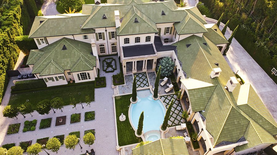 Johnny Carrabba of Carrabba’s Italian Grill lists Memorial-area home ...