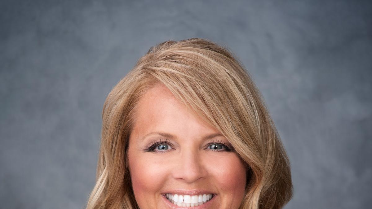 Malissa Nesmith lands at Lee Aerospace in Wichita after departing ...