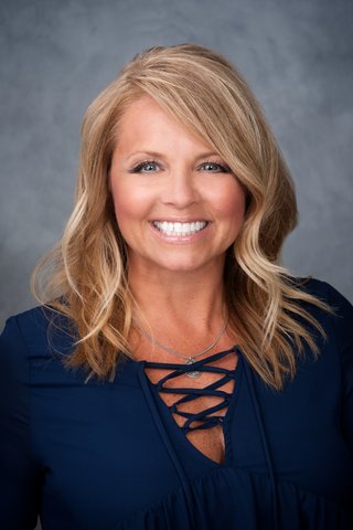 Malissa Nesmith lands at Lee Aerospace in Wichita after departing ...