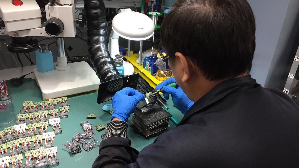 Axon Enterprises of Scottsdale gets big orders for body cameras, stun ...