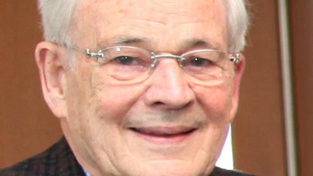 Hall Family Foundation creates KU professorship to honor Kipp - Kansas ...