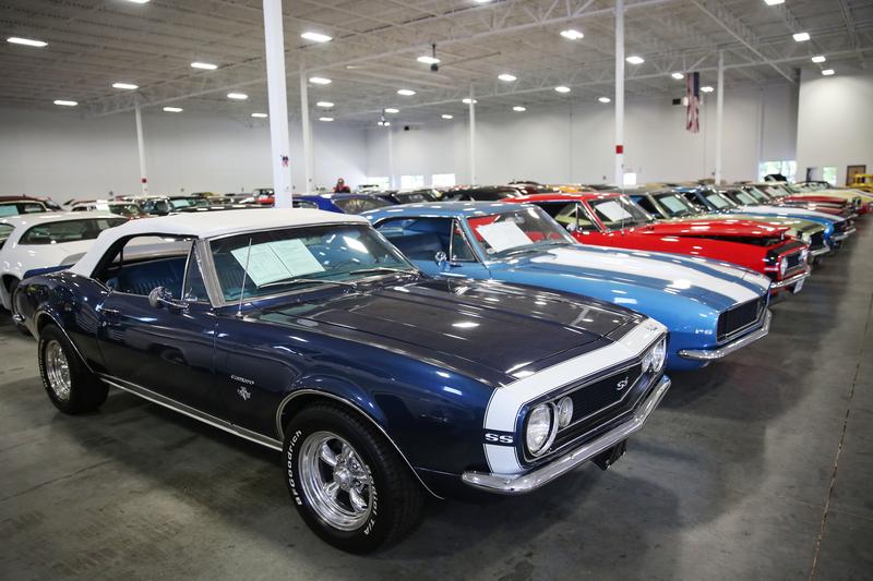 Streetside Classics - Bizwomen