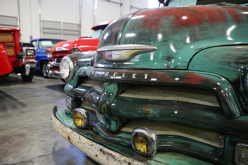 Streetside Classics - Bizwomen
