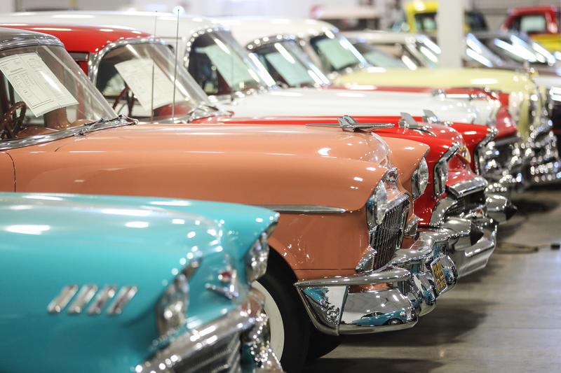 Streetside Classics - Bizwomen