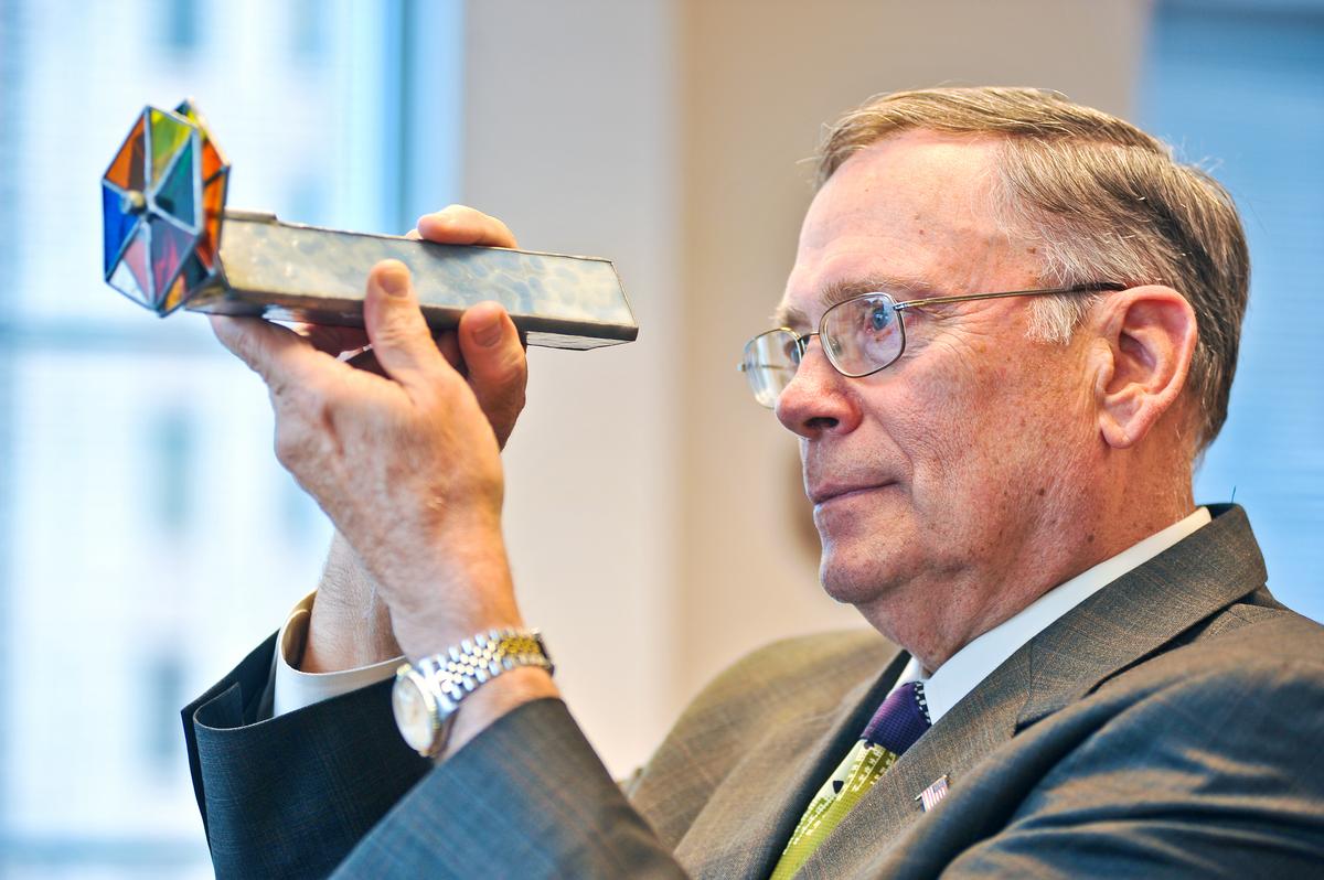 Leidos points to intel cuts, sequestration for dismal quarter ...