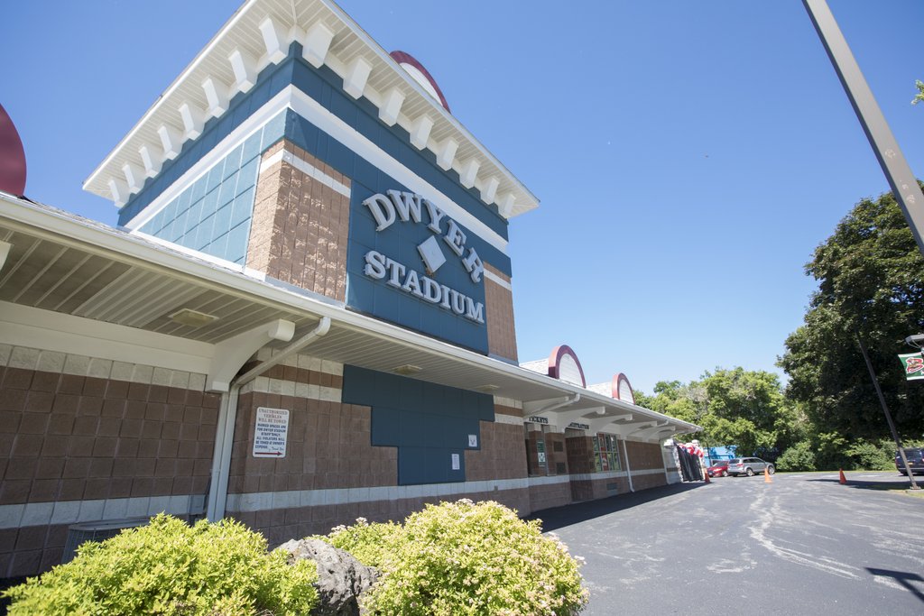 Supporters keep swinging to keep professional baseball in Batavia ...