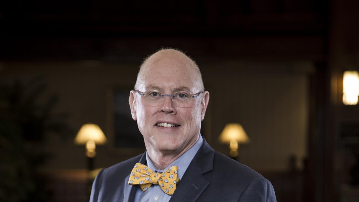 Snively delays retirement to guide Monsanto through $63 billion sale ...