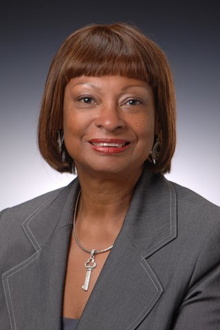 Gwen Robinson retiring from CAA - Cincinnati Business Courier