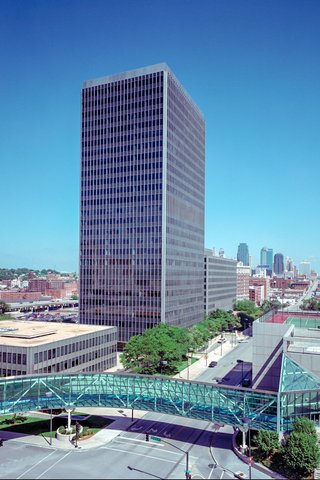 CrossHarbor Capital Partners, Lingerfelt CommonWealth Partners buy KC ...