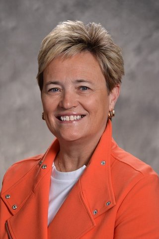 Providence Health in Oregon hires new chief executive - Portland ...