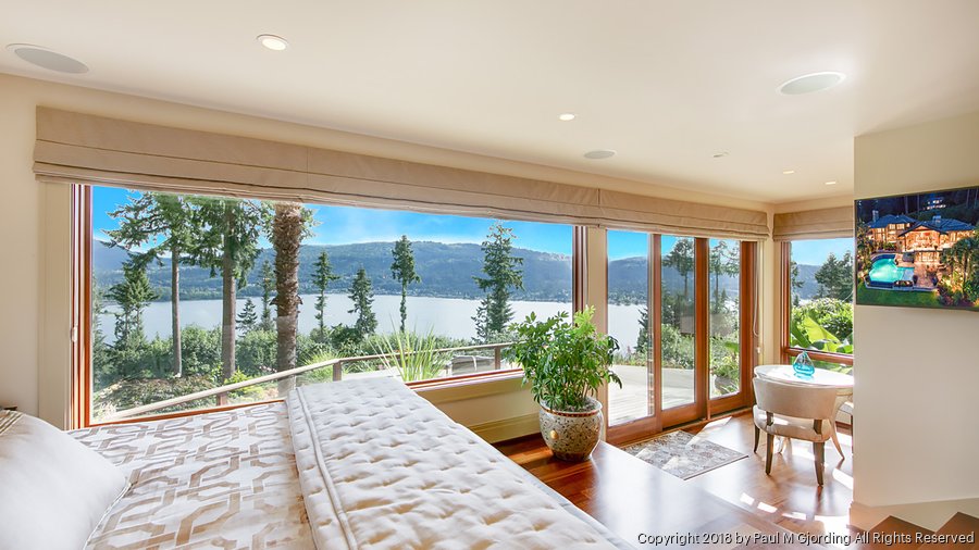 $6.3 million mansion in RockMeadow Farm