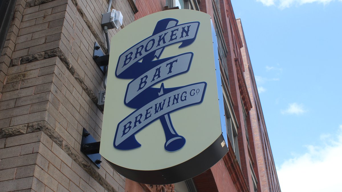 Broken Bat Brewery debuting non-alcoholic beers - Milwaukee Business ...