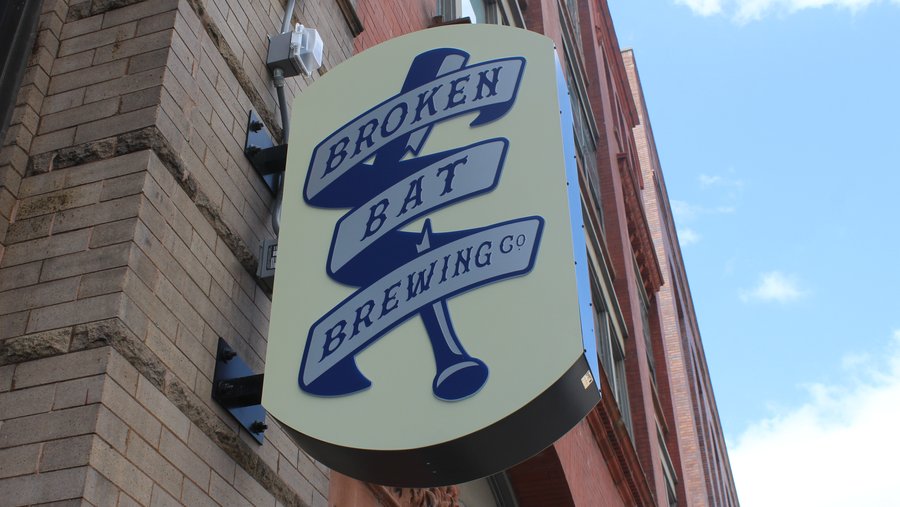 Broken Bat Brewery debuting non-alcoholic beers - Milwaukee Business ...