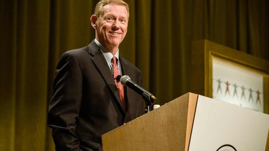 Alan Mulally's past hints at what kind of a Microsoft CEO he would be ...