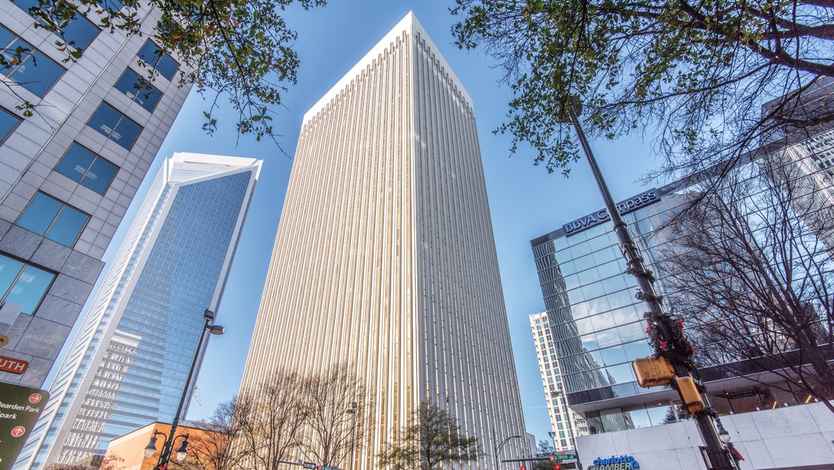 400 South Tryon tower to be auctioned off following $93.5M default ...