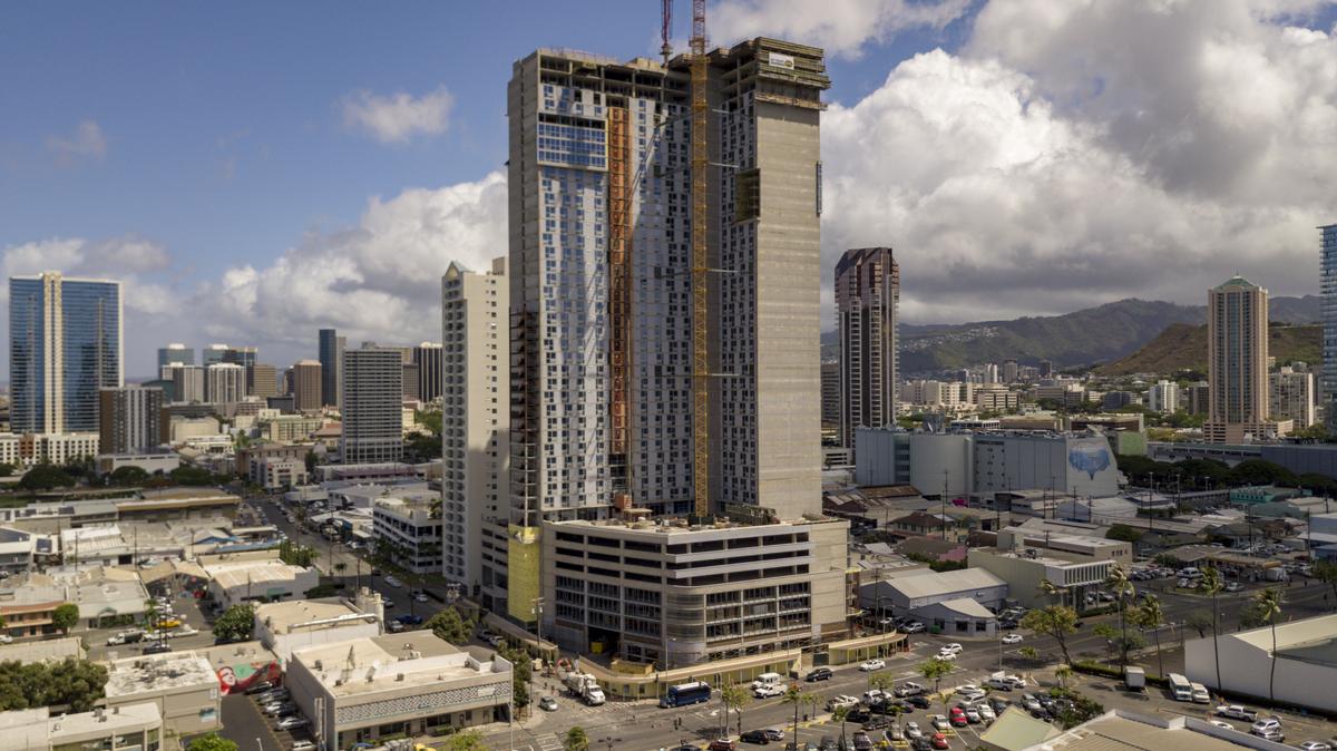 Howard Hughes tops off its Ke Kilohana tower in its Ward Village in ...
