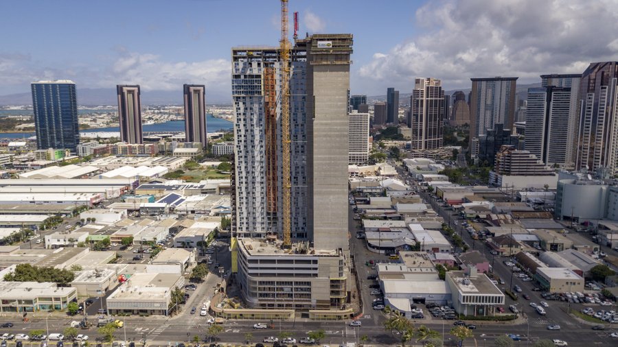 Hawaii construction companies preparing jobsites ahead of Hurricane ...