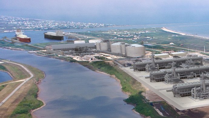 Freeport LNG pushes back initial restart to mid-December - Houston ...