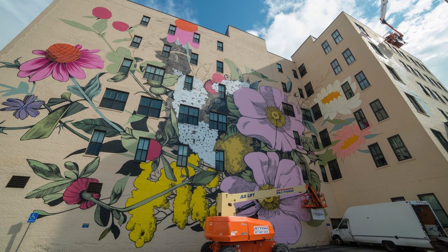 Giant mural is taking shape downtown - Buffalo Business First