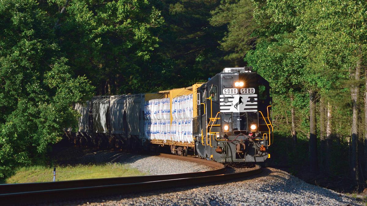 Norfolk Southern confirms it's eyeing 'consolidating headquarters into ...