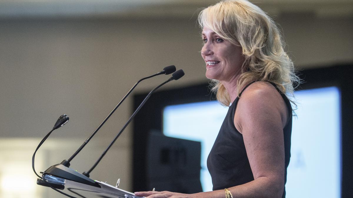 Molson Coors exec Kim Marotta leaving company for Beam Suntory ...