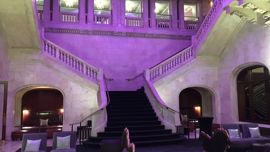 Renaissance Pittsburgh lobby