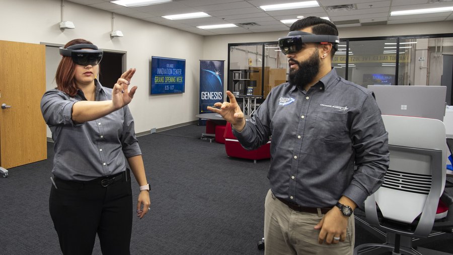 Lockheed Martin (NYSE: LMT) opens virtual reality center in Orlando ...